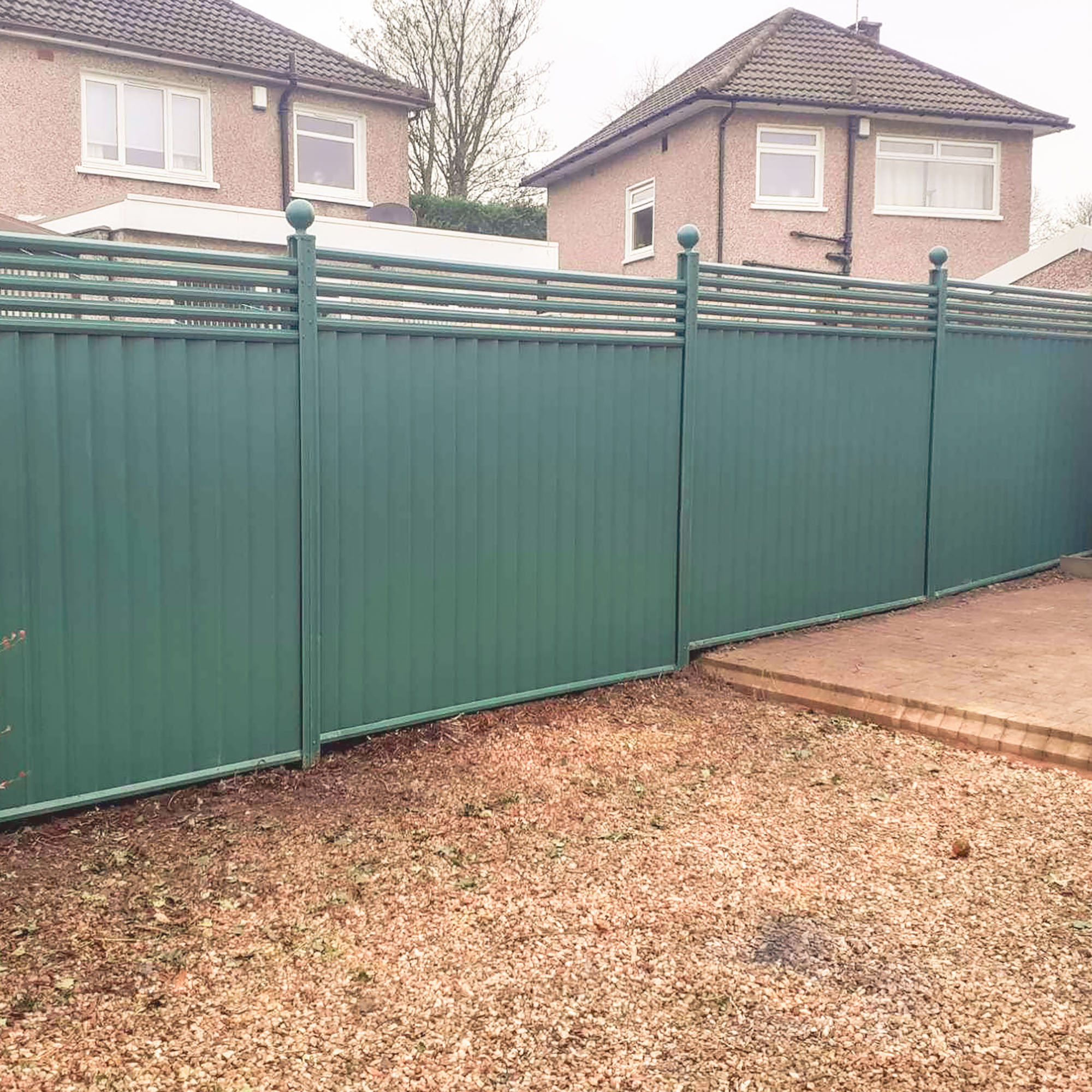 Green Metal Fence with Contemporary Trellis | ColourFence