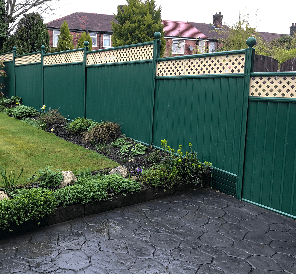 Green Metal Fence with Cream Trellis & Ball Caps | ColourFence