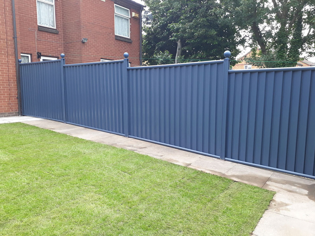 Metal Garden Fencing | Affordable fencing in UK